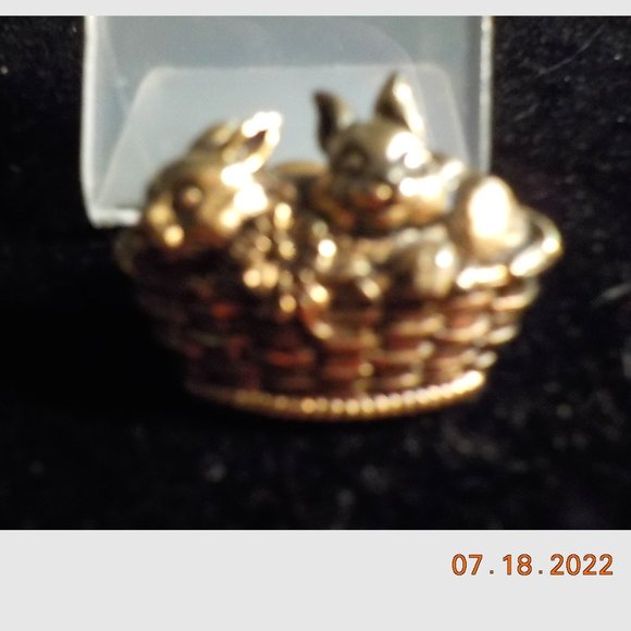 Jewelry | Vintage Costume Bunnies In A Basket Push Pin Brooch Clear ...